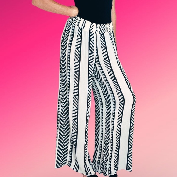 Elan | Pants & Jumpsuits | Elan Black White Tribal Wide Leg Casual ...